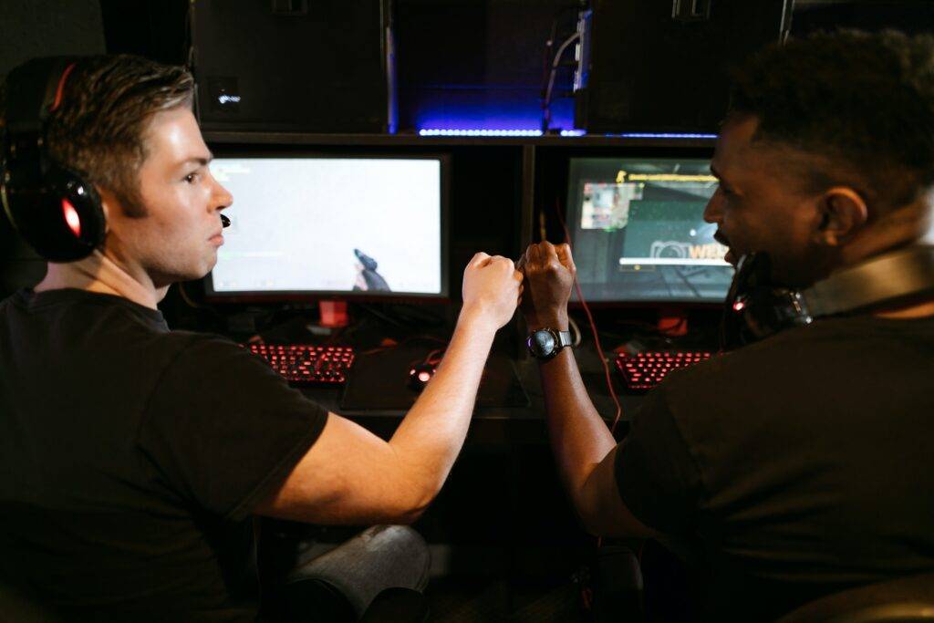 The importance of communication in competitive gaming – Gecko Gaming ...